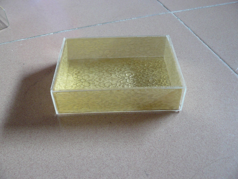 Acrylic gift box